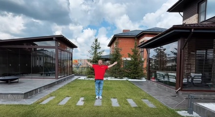 Остекление объекта ИЖС безрамным окнами RALUMA